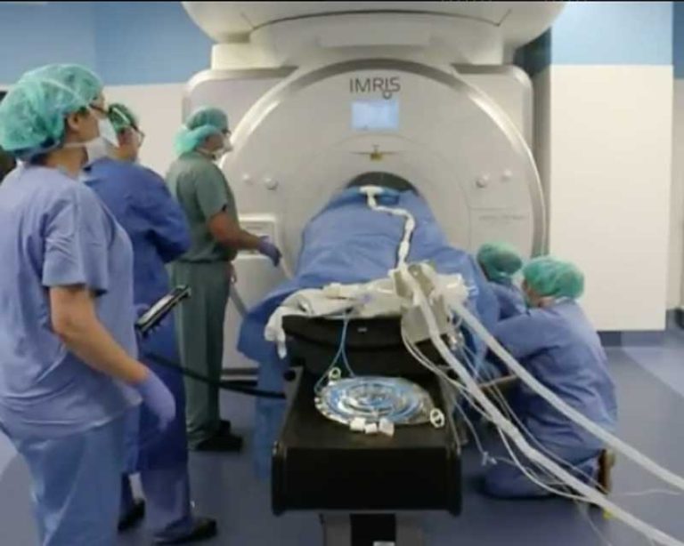 Patient Story University of Minnesota’s IMRIS ‘T-suite’ Operating Room ...